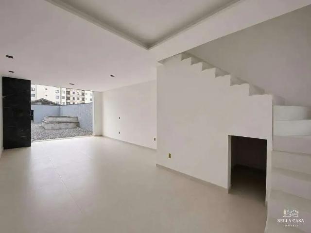 Casa / Sobrado para Venda em Joinville/SC Saguaçu 2 Quartos