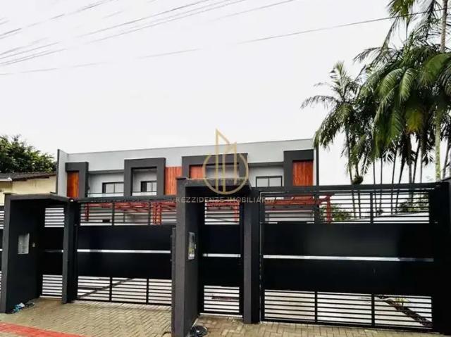 Casa / Sobrado para Venda em Joinville/SC Saguaçu 3 Quartos