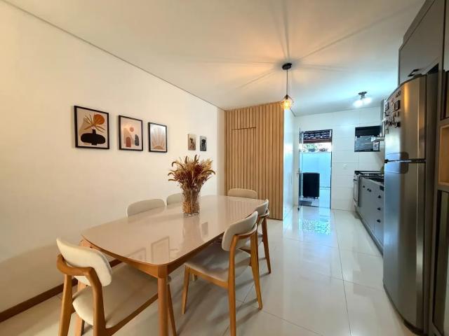 Casa / Sobrado para Venda em Joinville/SC Saguaçu 3 Quartos