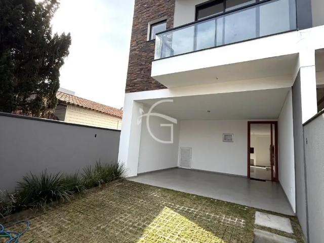 Casa / Sobrado para Venda em Joinville/SC Saguaçu 3 Quartos