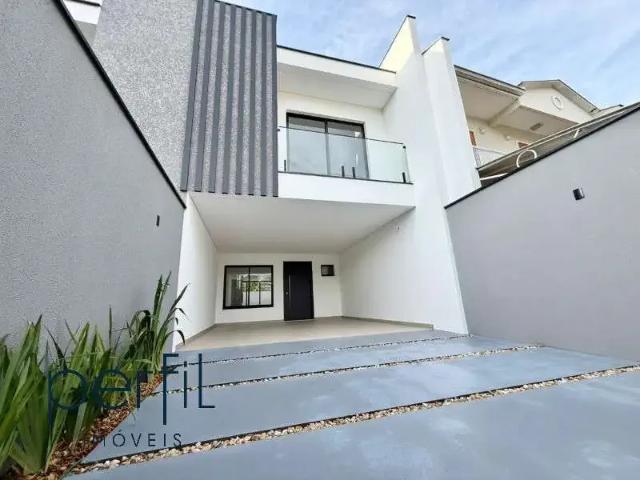 Casa / Sobrado para Venda em Joinville/SC Saguaçu 3 Quartos