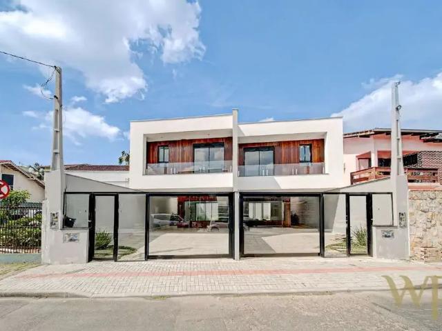 Casa / Sobrado para Venda em Joinville/SC Saguaçu 3 Quartos