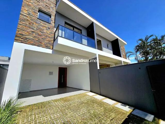 Casa / Sobrado para Venda em Joinville/SC Saguaçu 3 Quartos