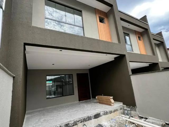 Casa / Sobrado para Venda em Joinville/SC Saguaçu 3 Quartos