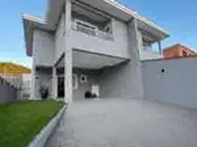 Casa / Sobrado para Venda em Joinville/SC Saguaçu 3 Quartos