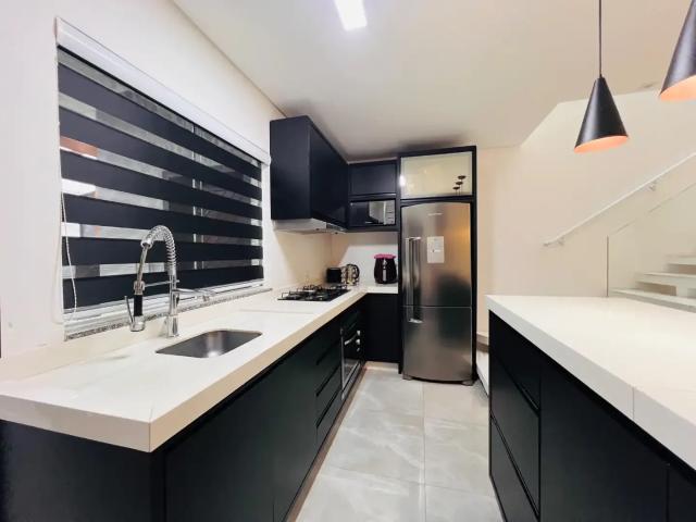 Casa / Sobrado para Venda em Joinville/SC Saguaçu 3 Quartos