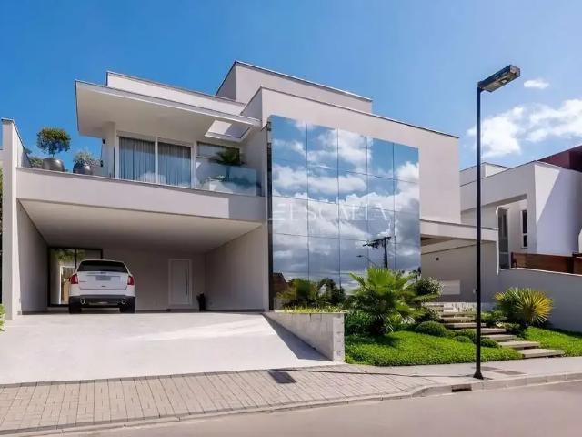 Casa / Sobrado para Venda em Joinville/SC Saguaçu 3 Quartos