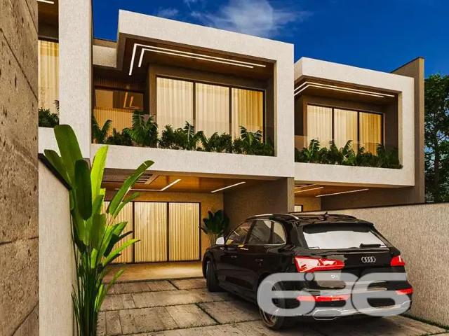 Casa / Sobrado para Venda em Joinville/SC Saguaçu 3 Quartos