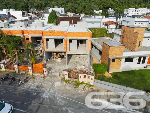 Casa / Sobrado para Venda em Joinville/SC Saguaçu 3 Quartos