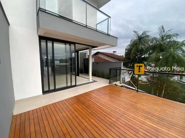 Casa / Sobrado para Venda em Joinville/SC Saguaçu 3 Quartos