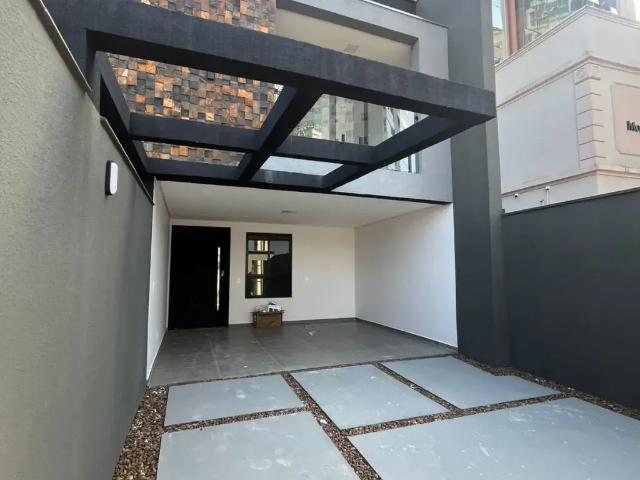Casa / Sobrado para Venda em Joinville/SC Saguaçu 3 Quartos