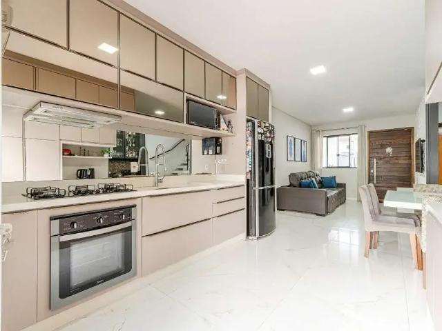Casa / Sobrado para Venda em Joinville/SC Saguaçu 3 Quartos