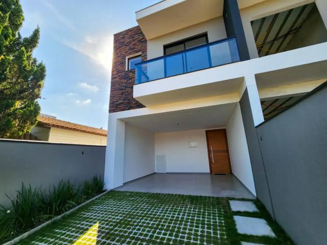 Casa / Sobrado para Venda em Joinville/SC Saguaçu 3 Quartos
