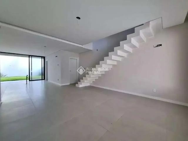 Casa / Sobrado para Venda em Joinville/SC Saguaçu 3 Quartos