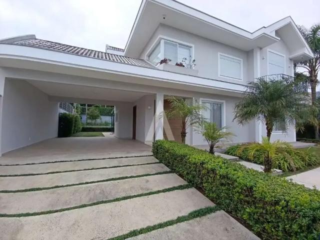 Casa / Sobrado para Venda em Joinville/SC Saguaçu 3 Quartos
