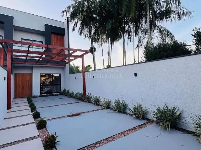 Casa / Sobrado para Venda em Joinville/SC Saguaçu 3 Quartos