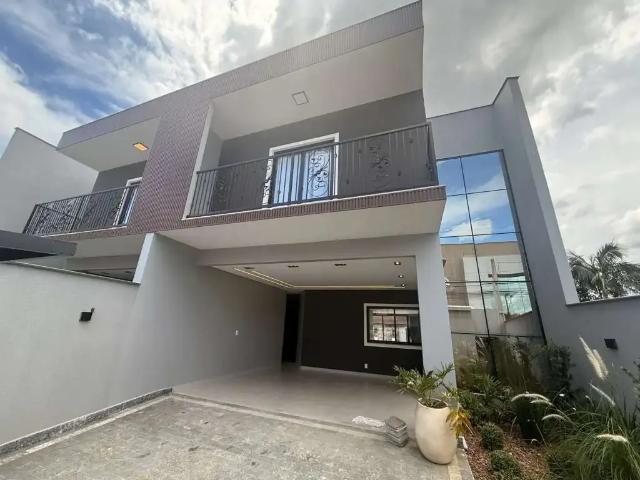 Casa / Sobrado para Venda em Joinville/SC Saguaçu 3 Quartos