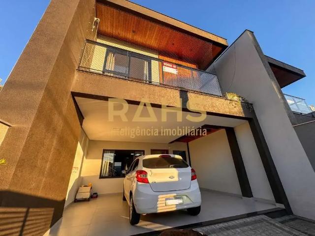 Casa / Sobrado para Venda em Joinville/SC Saguaçu 3 Quartos