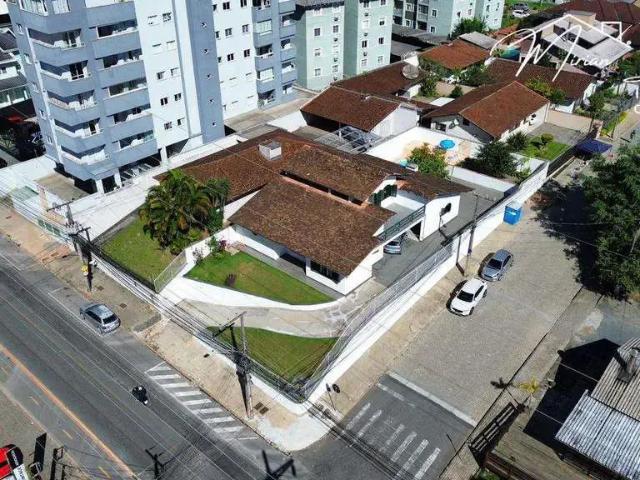 Casa / Sobrado para Venda em Joinville/SC Saguaçu 3 Quartos
