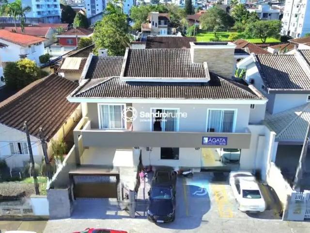 Casa / Sobrado para Venda em Joinville/SC Saguaçu 3 Quartos