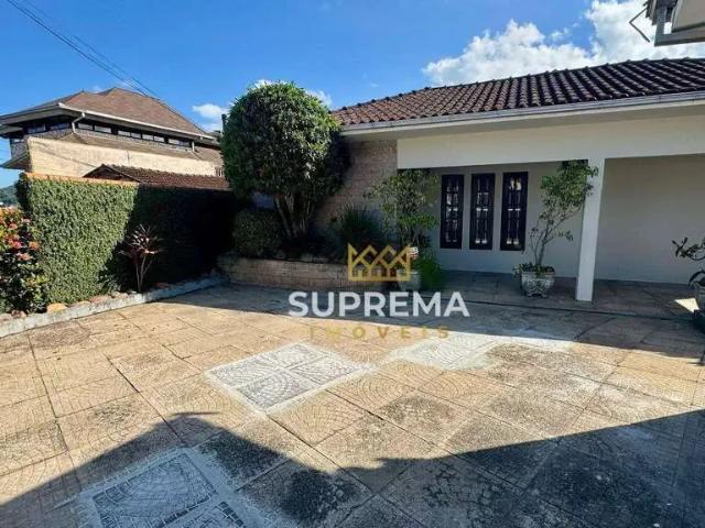 Casa / Sobrado para Venda em Joinville/SC Saguaçu 4 Quartos