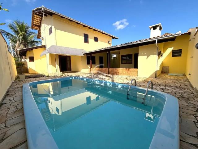 Casa / Sobrado para Venda em Joinville/SC Saguaçu 4 Quartos