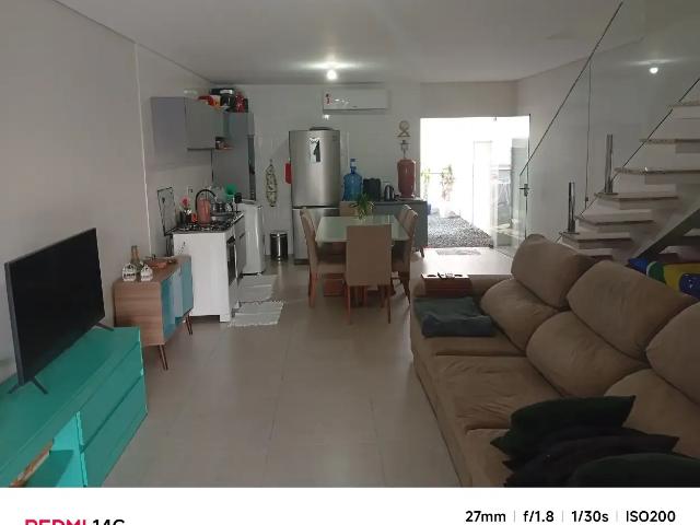 Casa / Sobrado para Venda em Joinville/SC Saguaçu 4 Quartos
