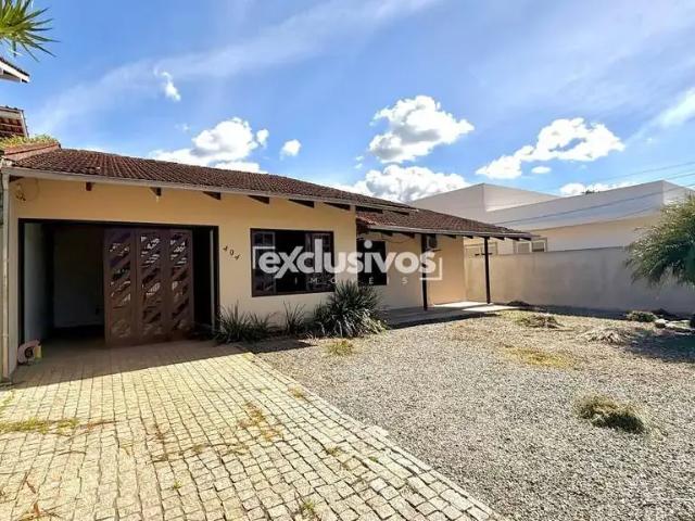 Casa / Sobrado para Venda em Joinville/SC Saguaçu 4 Quartos