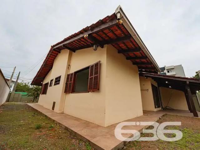 Casa / Sobrado para Venda em Joinville/SC Saguaçu 4 Quartos