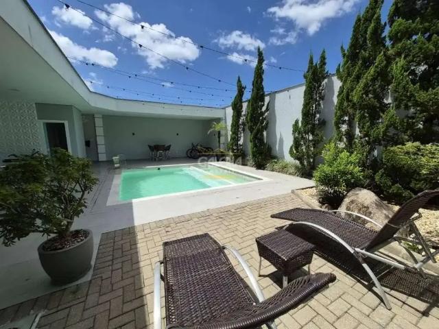 Casa / Sobrado para Venda em Joinville/SC Saguaçu 4 Quartos