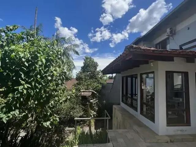 Casa / Sobrado para Venda em Joinville/SC Saguaçu 5 Quartos