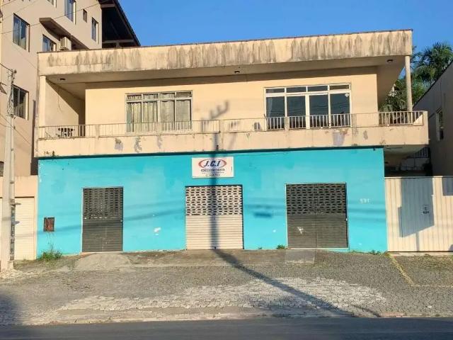 Casa / Sobrado para Venda em Joinville/SC Saguaçu 5 Quartos