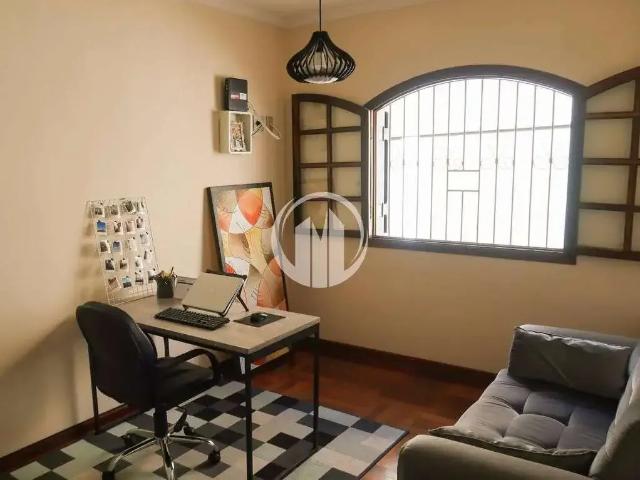 Casa / Sobrado para Venda em Jundiaí/SP Caxambu 4 Quartos