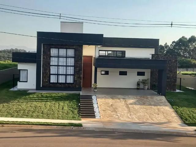 Casa / Sobrado para Venda em Jundiaí/SP Caxambu 4 Quartos