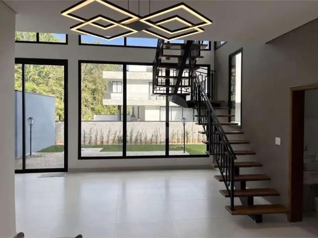 Casa / Sobrado para Venda em Jundiaí/SP Caxambu 4 Quartos
