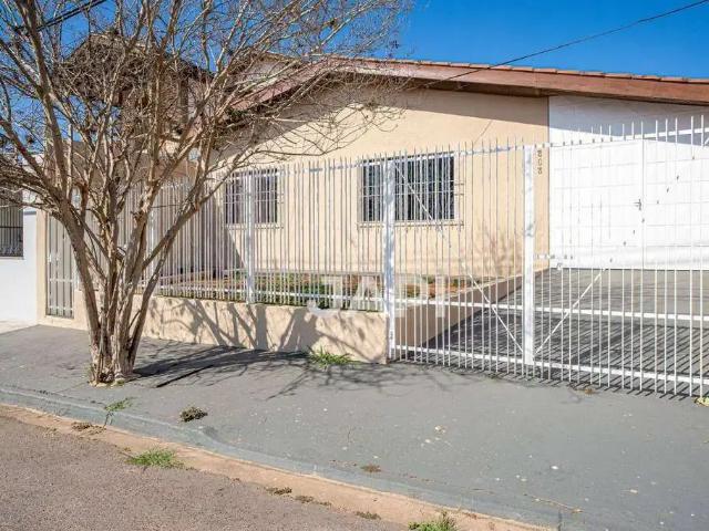 Casa / Sobrado para Venda em Jundiaí/SP Caxambu 3 Quartos