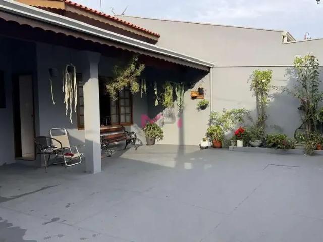 Casa / Sobrado para Venda em Jundiaí/SP Caxambu 3 Quartos