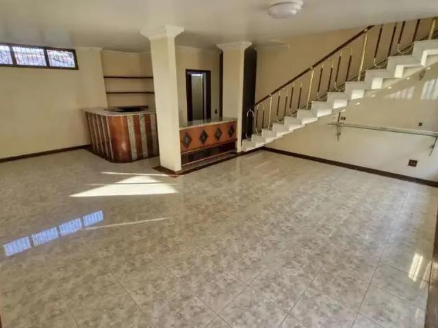 Casa / Sobrado para Venda em Jundiaí/SP Chácara Urbana 4 Quartos