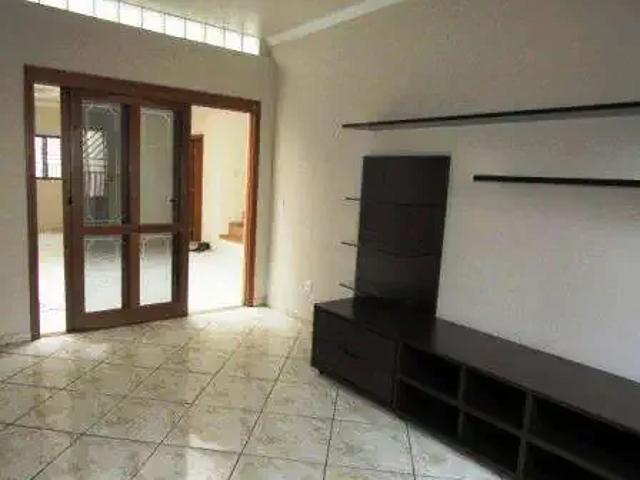 Casa / Sobrado para Venda em Jundiaí/SP Chácara Malota 3 Quartos