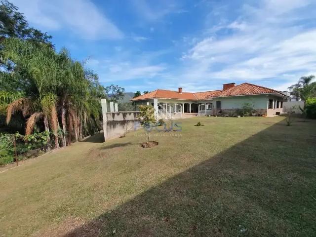 Casa / Sobrado para Venda em Jundiaí/SP Chácara Malota 4 Quartos