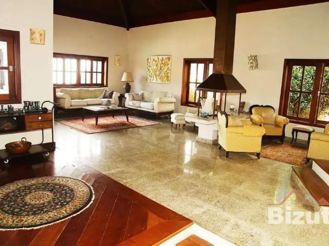 Casa / Sobrado para Venda em Jundiaí/SP Chácara Malota 4 Quartos