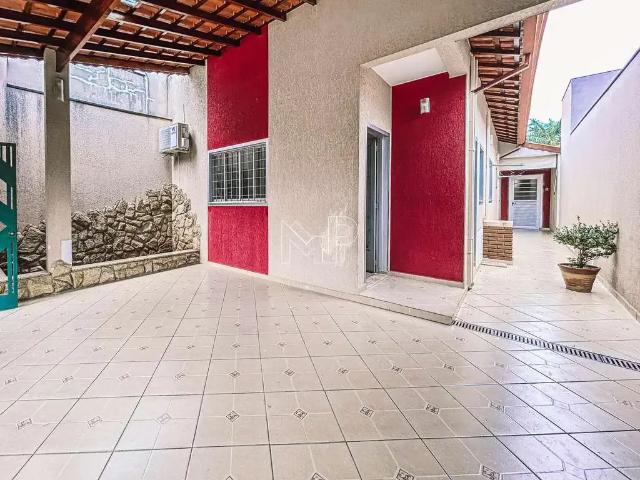 Casa / Sobrado para Venda em Jundiaí/SP Chácara Planalto 3 Quartos