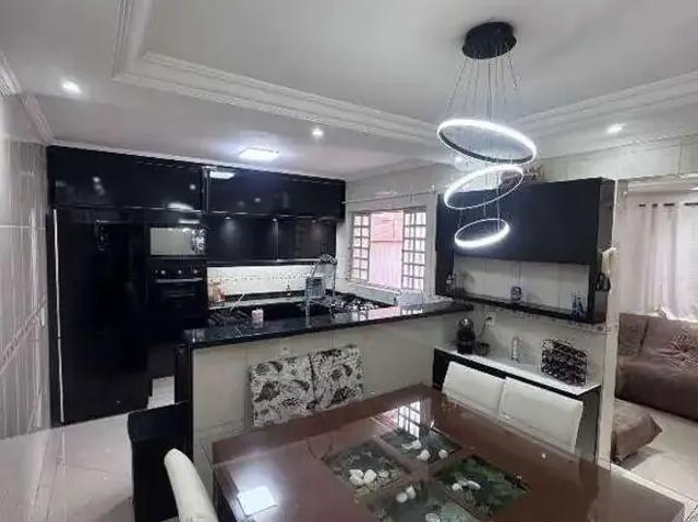 Casa / Sobrado para Venda em Jundiaí/SP Agapeama 3 Quartos