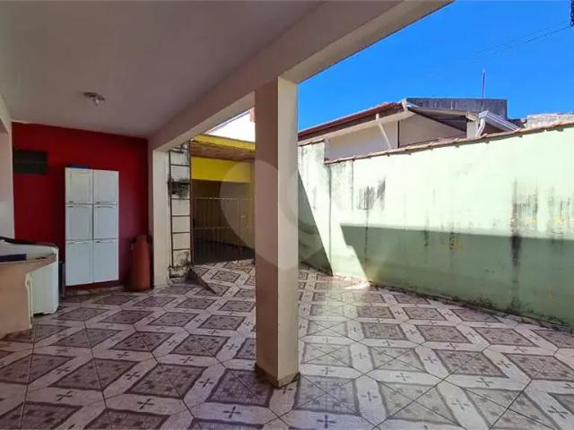 Casa / Sobrado para Venda em Jundiaí/SP Ivoturucaia 5 Quartos
