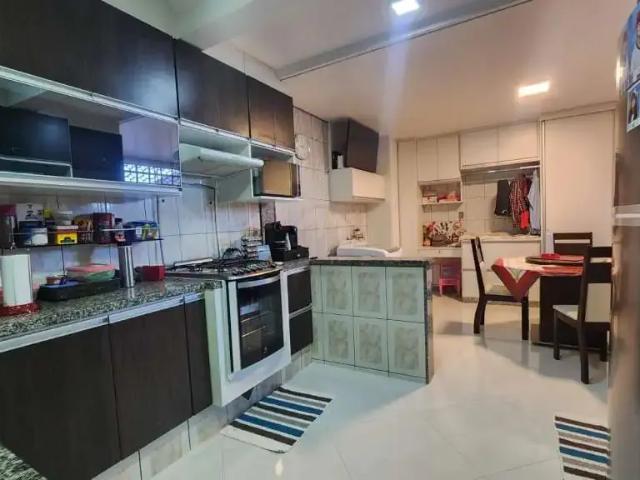 Casa / Sobrado para Venda em Jundiaí/SP Jardim das Tulipas 3 Quartos