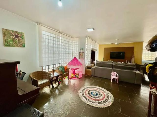 Casa / Sobrado para Venda em Jundiaí/SP Jardim das Samambaias 3 Quartos