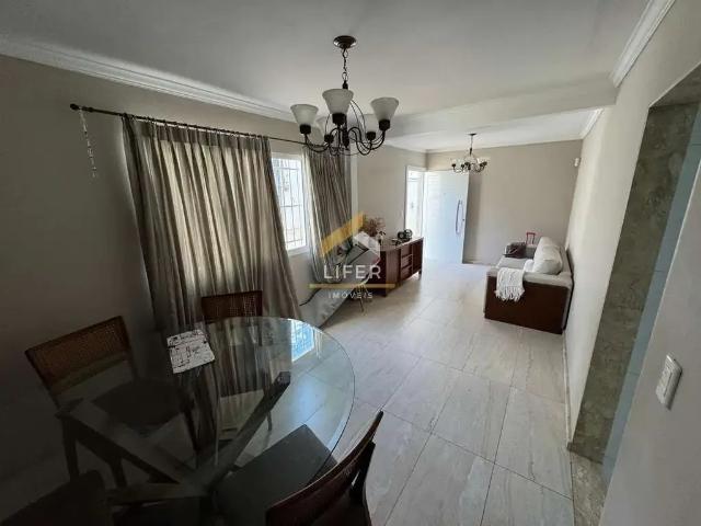Casa / Sobrado para Venda em Jundiaí/SP Jardim das Samambaias 4 Quartos