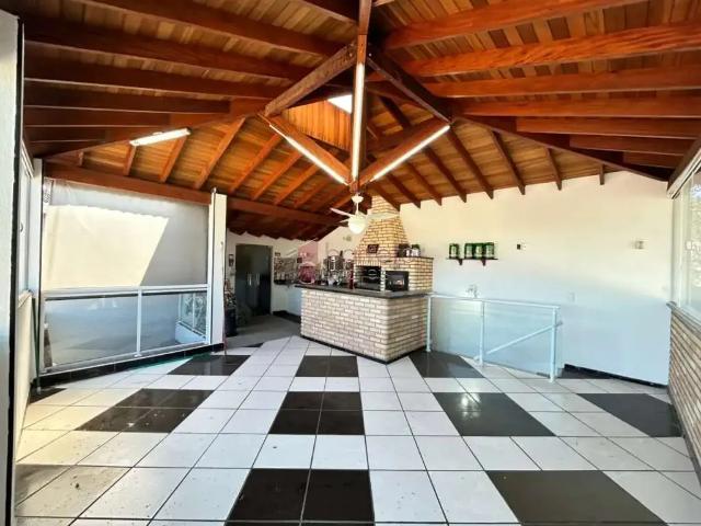 Casa / Sobrado para Venda em Jundiaí/SP Jardim Esplanada 4 Quartos