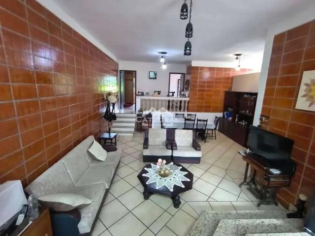 Casa / Sobrado para Venda em Jundiaí/SP Jardim São Vicente 3 Quartos