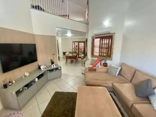 Casa / Sobrado para Venda em Jundiaí/SP Jardim Santa Teresa 4 Quartos